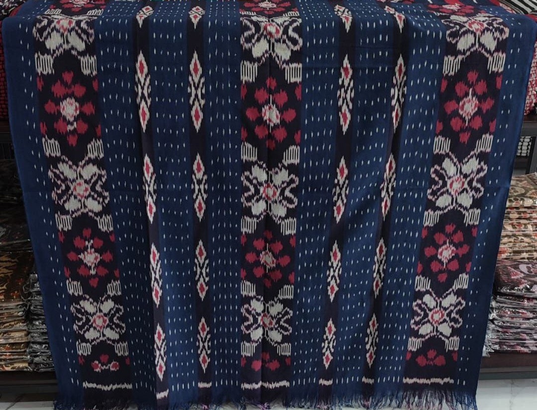 2.6 Yd Indonesian Handwoven Ikat Fabric Wall Hanging, Ethnic Hand Dyed ...