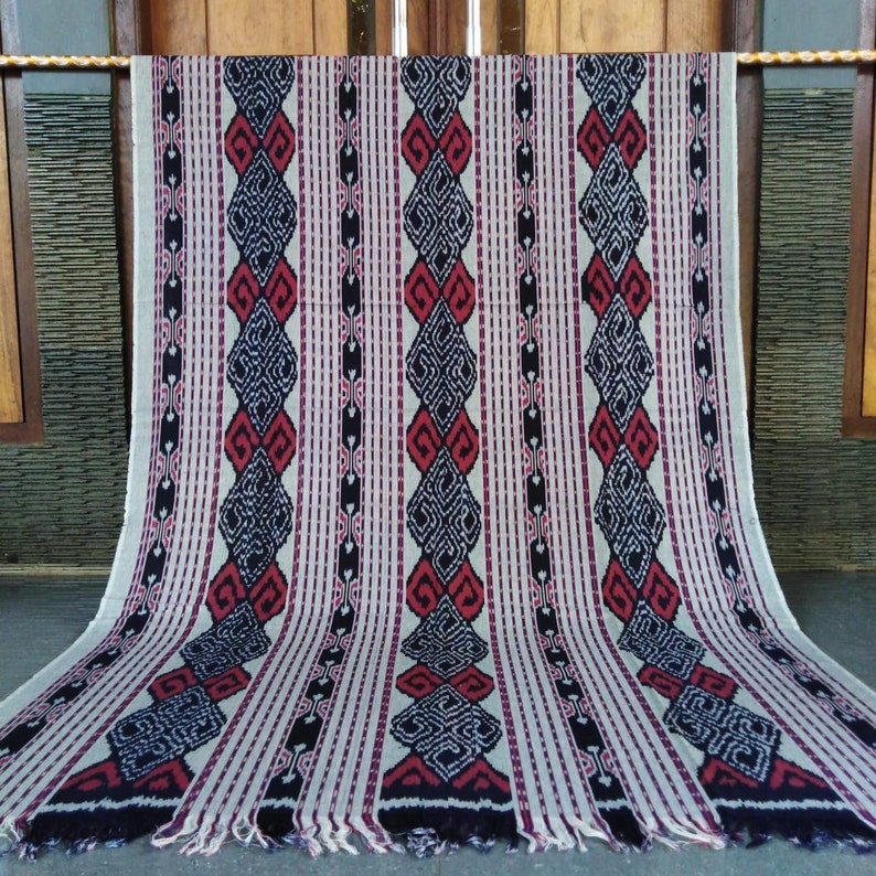 2.6 Yd Indonesian Handwoven Ikat Fabric Wall Hanging, Ethnic Hand Dyed ...