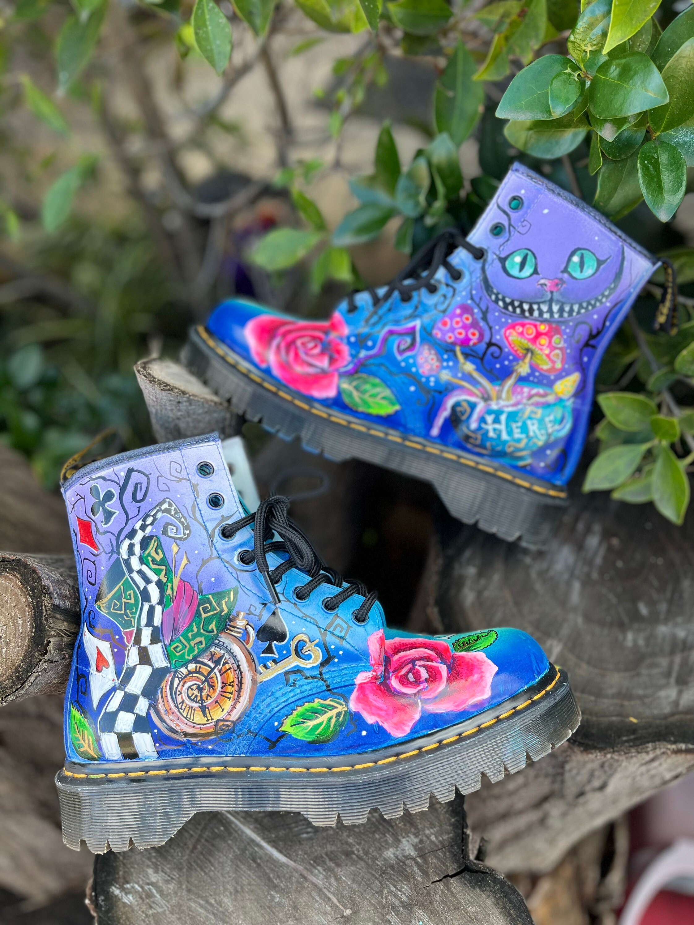 Custom Painted Dr.martens Boots - Alice in Wonderland . - Etsy
