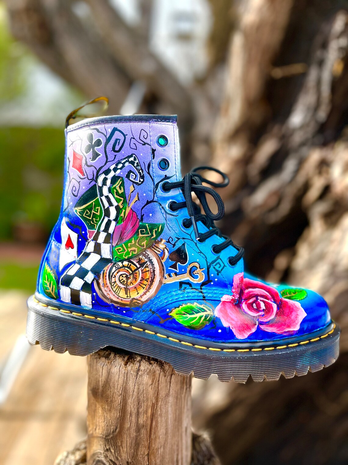 Custom Painted Dr.martens Boots - Alice in Wonderland . - Etsy