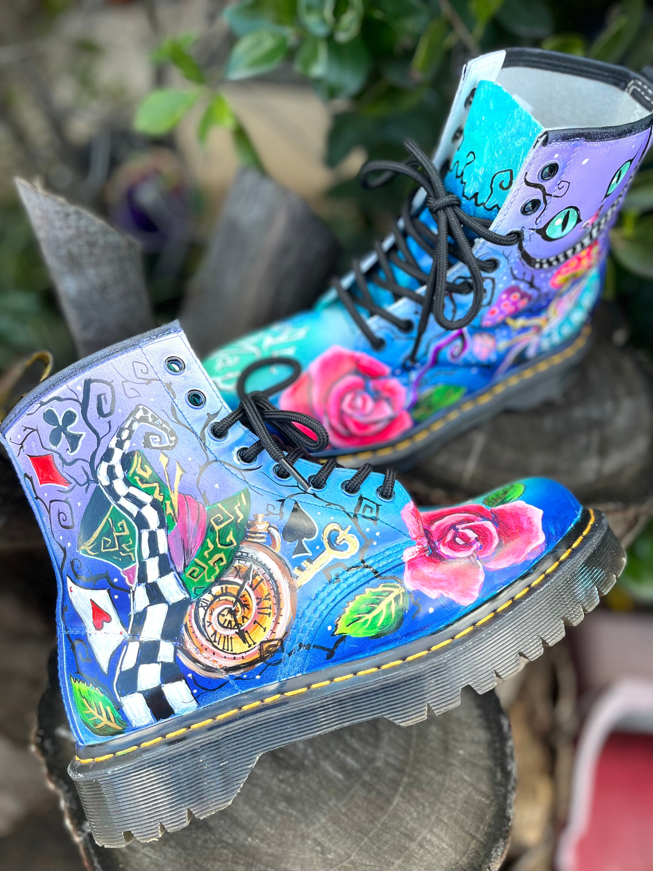 Custom Painted Dr.martens Boots - Alice in Wonderland . - Etsy