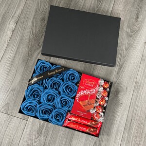 Luxury Lindor & Rose Box Gift Hatbox, Home Decor, Flower Arrangement ...