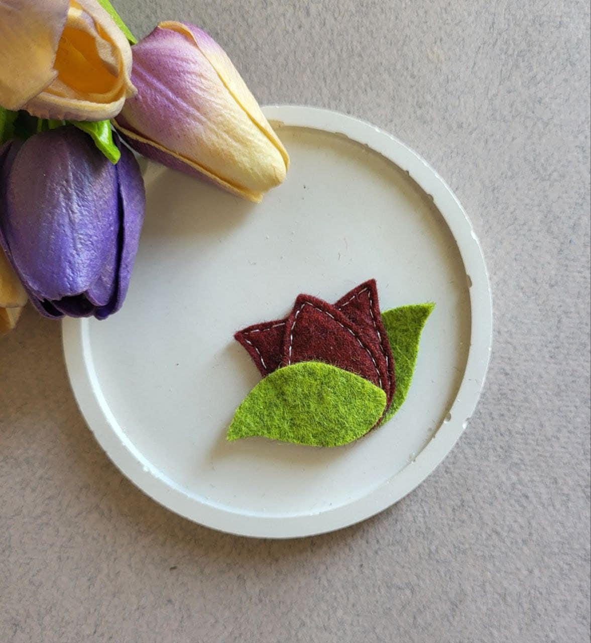 Felt Tulip Hair Clip: Embroidered Spring Flower Accessory - Etsy