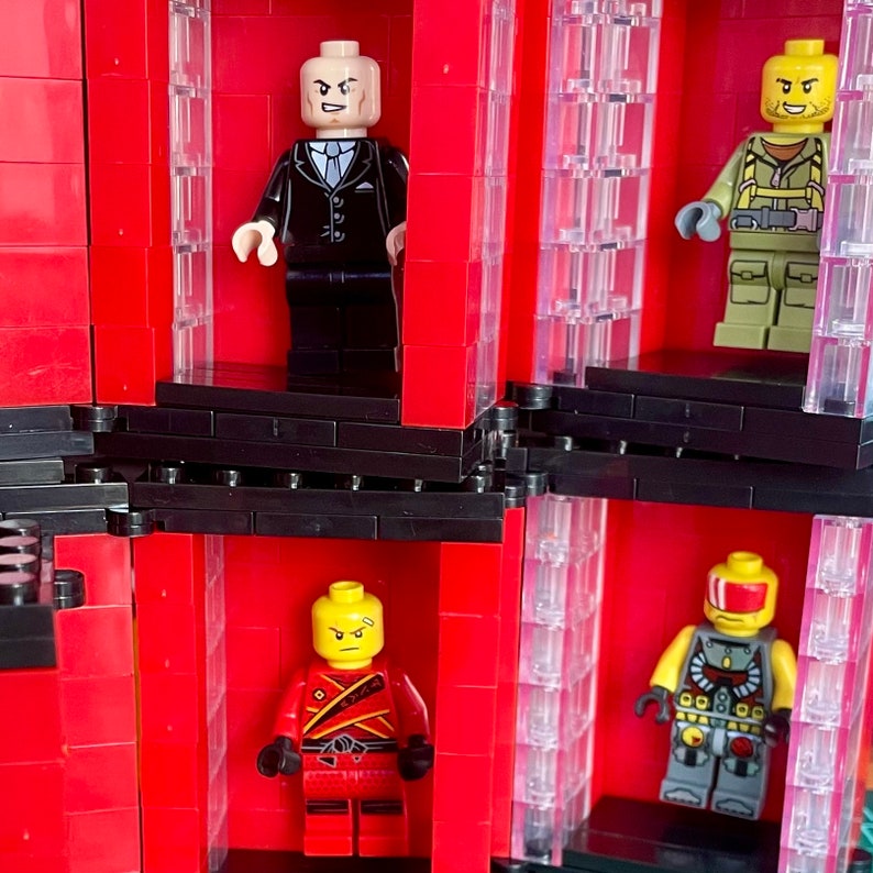 Lego Minifig Illusion Magic Trick for Kids A Tiny Trick to Fool Your ...