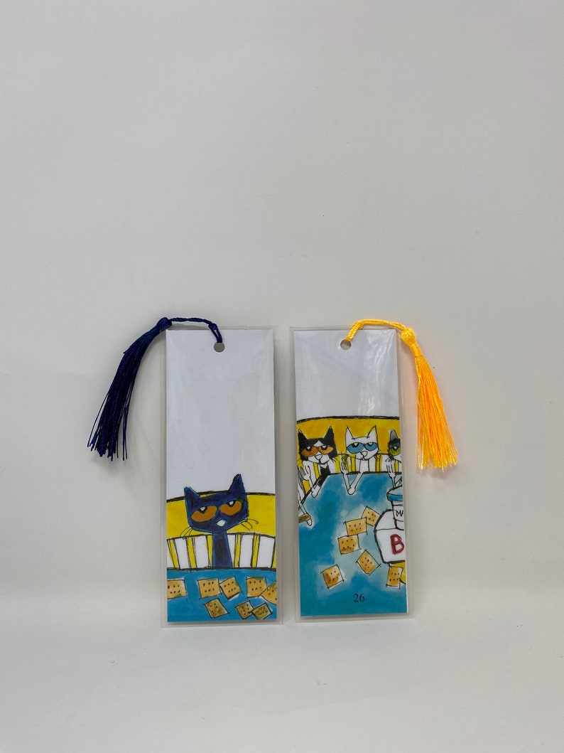 Pete the Cat (2) Upcycled Book Pages Bookmarks • an Artfullyaltered ...