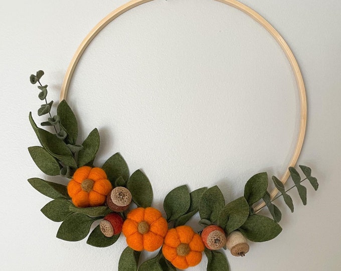 FALL Decor. Felt Wreath. Fall Felt Wreath. Pumpkin Wreath. Felt Acorns ...