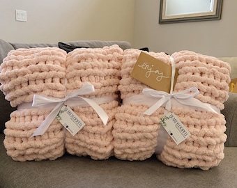 Hearts Hot Pink and Light Pink Handmade Chunky Knit Blanket - Etsy