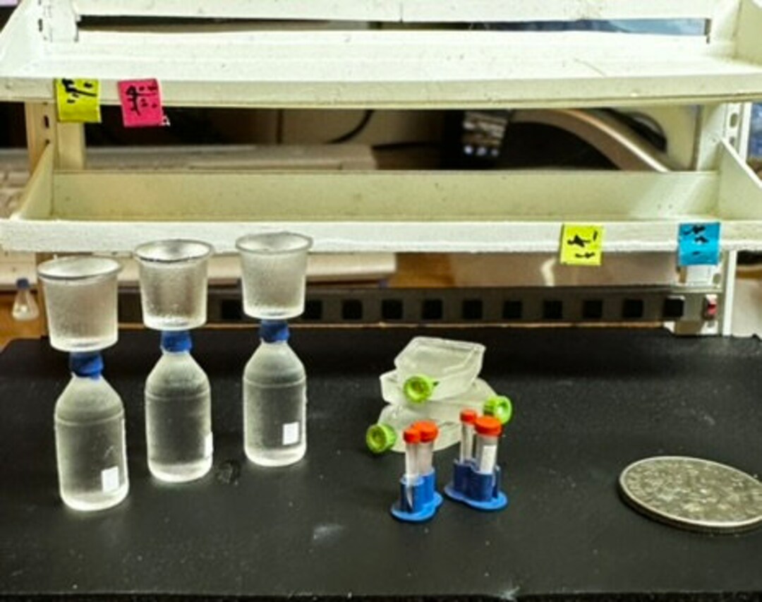 Yet Another Set of Miniature Biology Lab Supplies for Diorama/doll ...