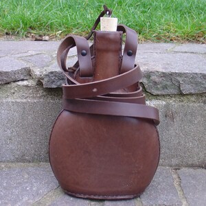 720 Ml Medieval Leather Bottle - 3 Colors - Historical Leather Flask ...