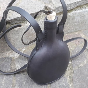 720 Ml Medieval Leather Bottle - 3 Colors - Historical Leather Flask ...