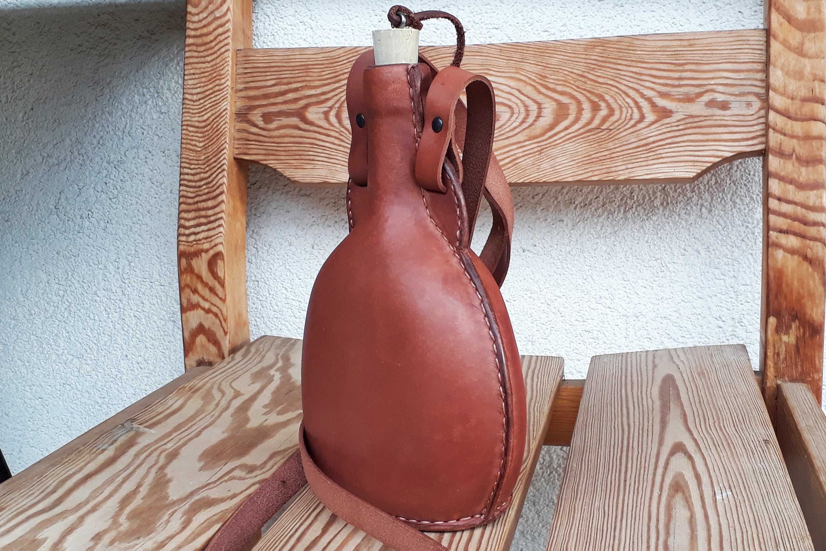 720 Ml Medieval Leather Bottle 3 Colors Historical Leather | Etsy