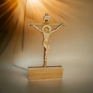 Wooden Jesus Christ Statuette - Housewarming Gift - Religion - Bible ...