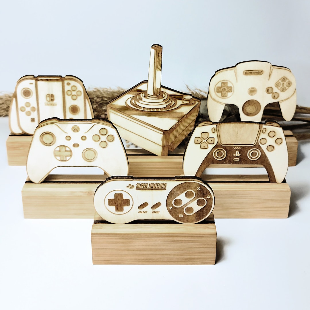 Wooden Controller Statuette - Housewarming Gift - Geek - Choose Any ...