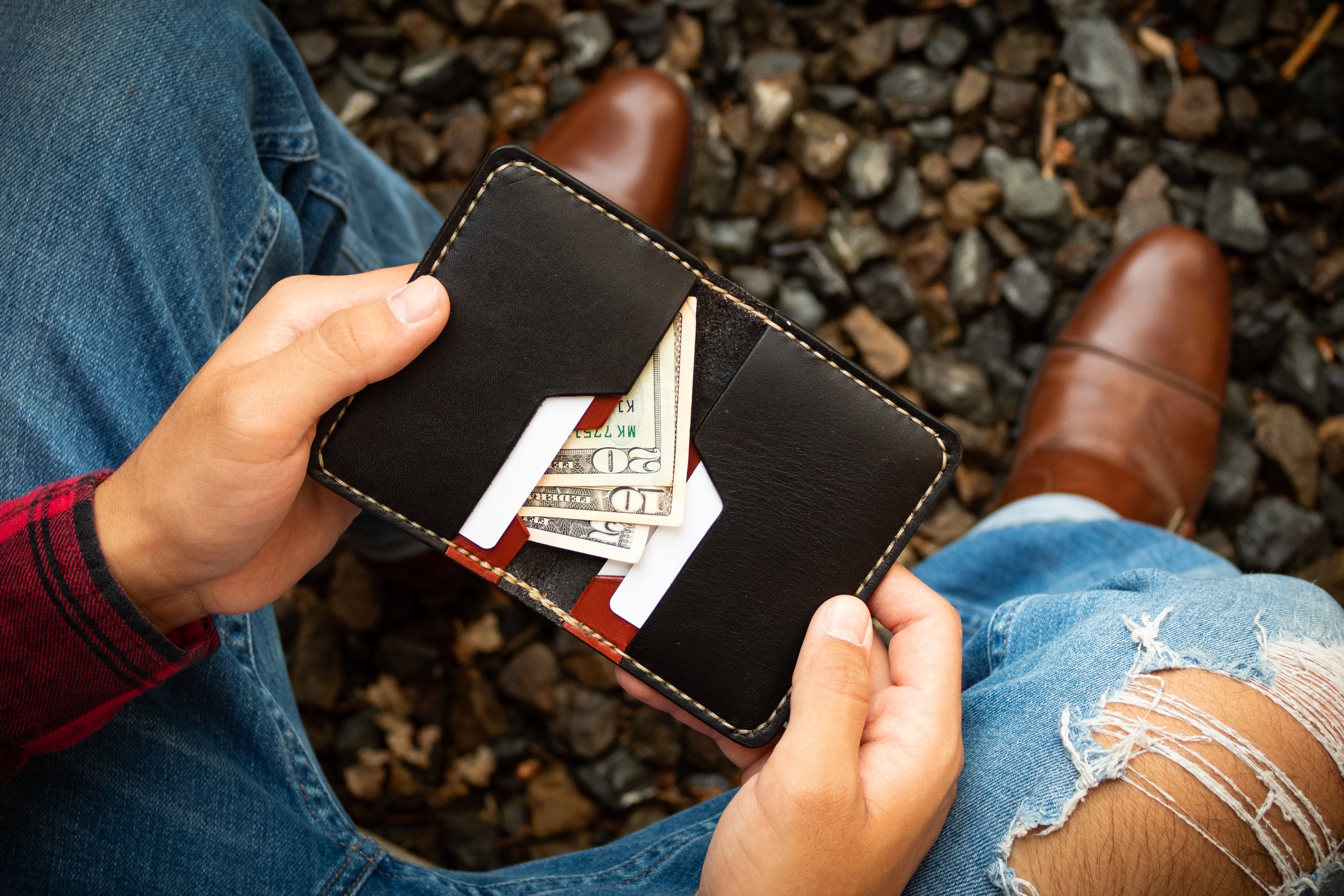 The Patrick - Minimalist Mens Vertical Wallet (english Bridle - Wickett ...