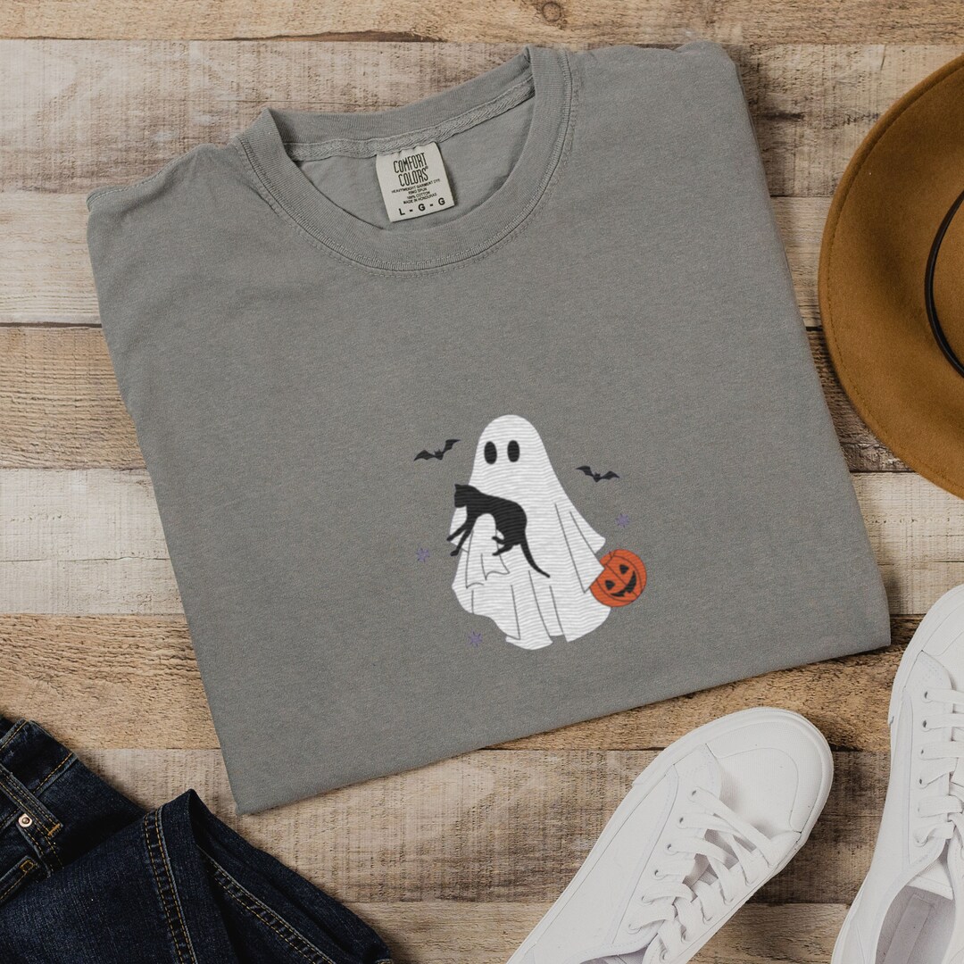 Embroidered Ghost Tshirt, Halloween Comfort Colors Shirt, Ghost Holding ...