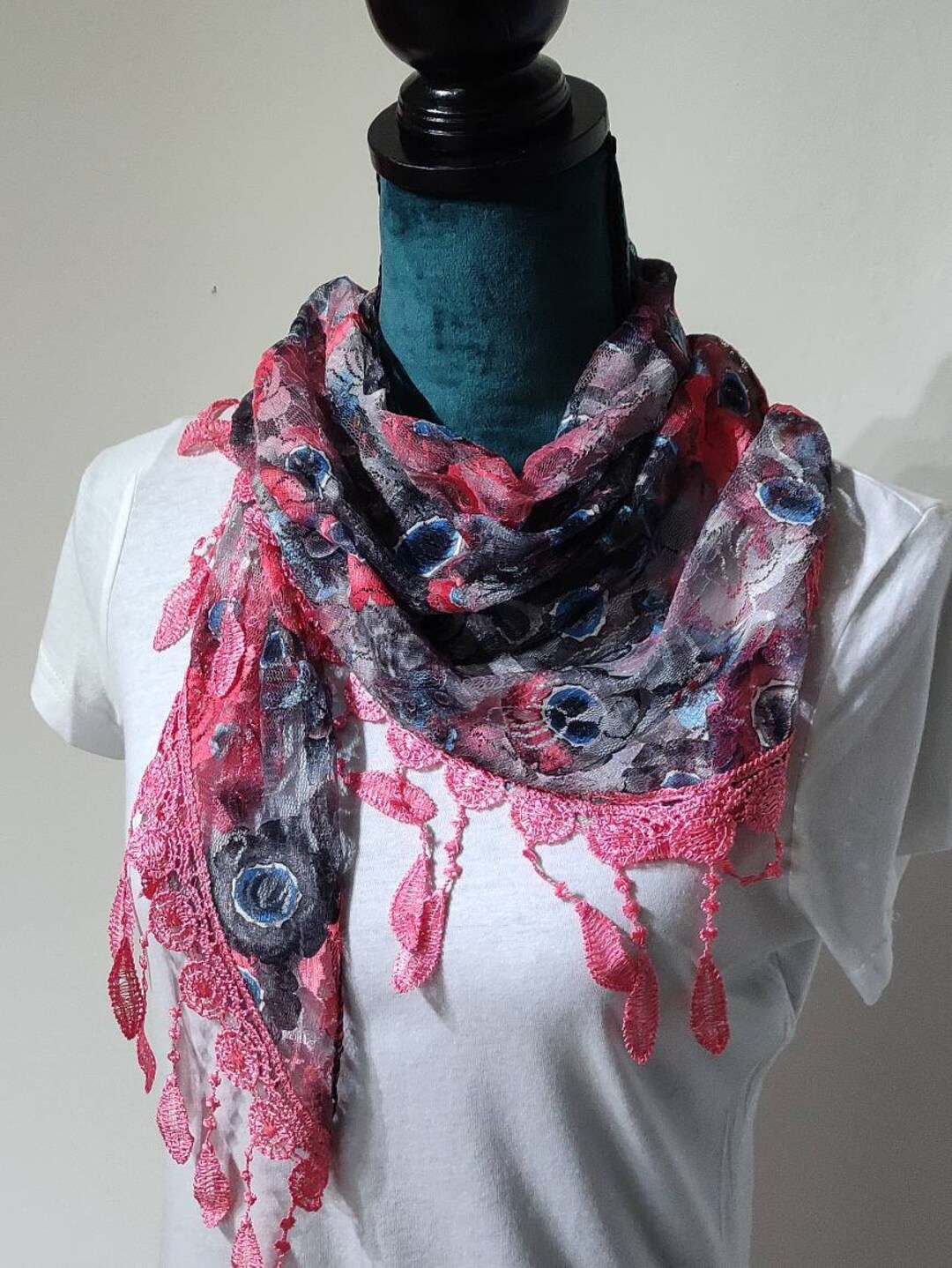 This is Your New Favorite Pink Piece With Contrasting Flowers and ...