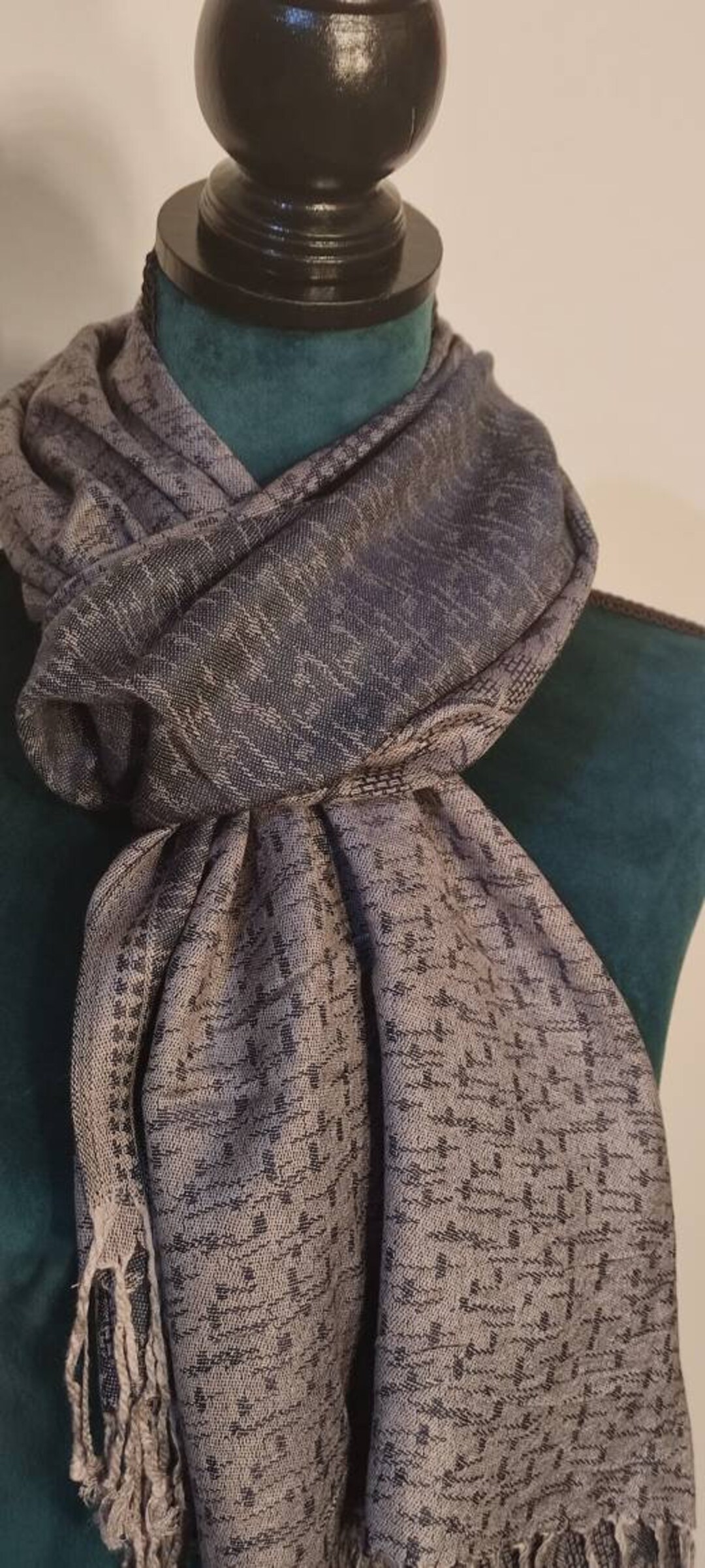 Silver-gray Pashmina, Noble Design With Flower. 2 Different Pages ...