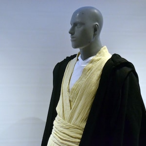 Star Wars Screen Accurate Jedi/sith Robe, Black Tailor Made to Order - Etsy