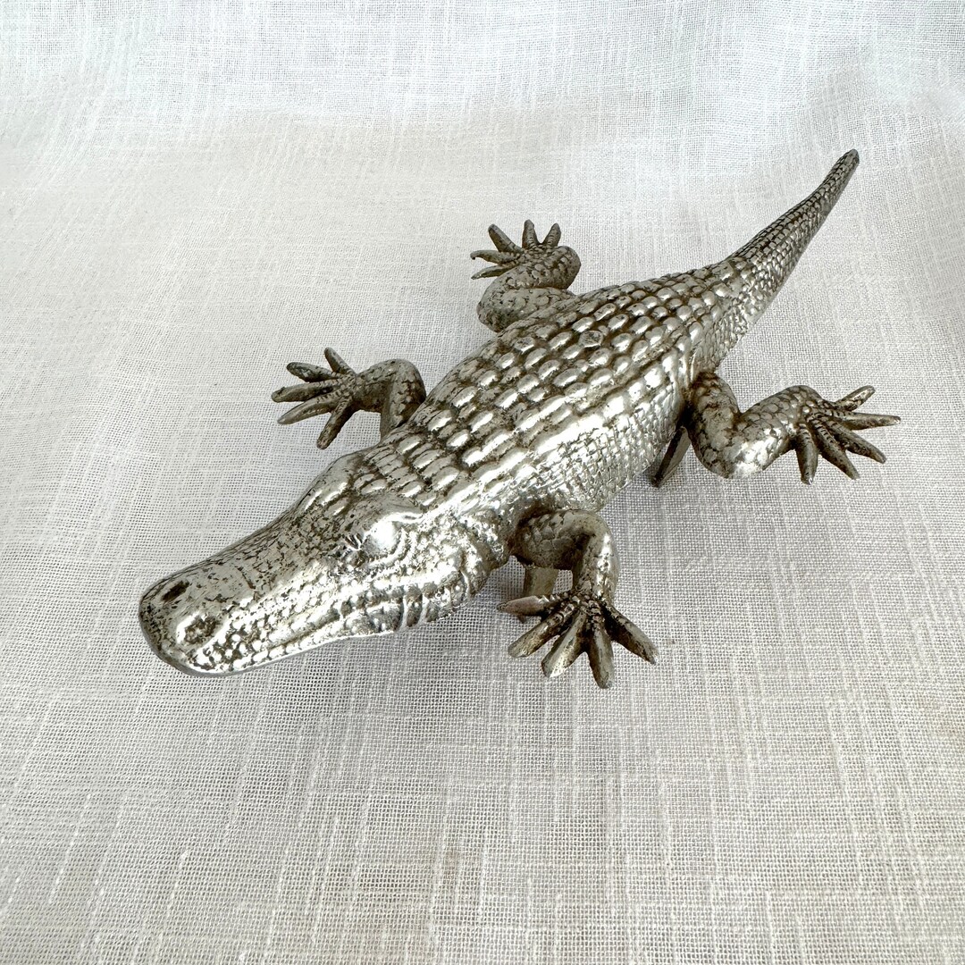 Metal Crocodile Statue, Animal Art Figure VDA0531 - Etsy