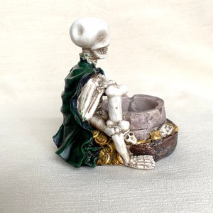Skeleton Statue Decor Gift Polyresin Skeleton Decoration Skull Ashtray ...