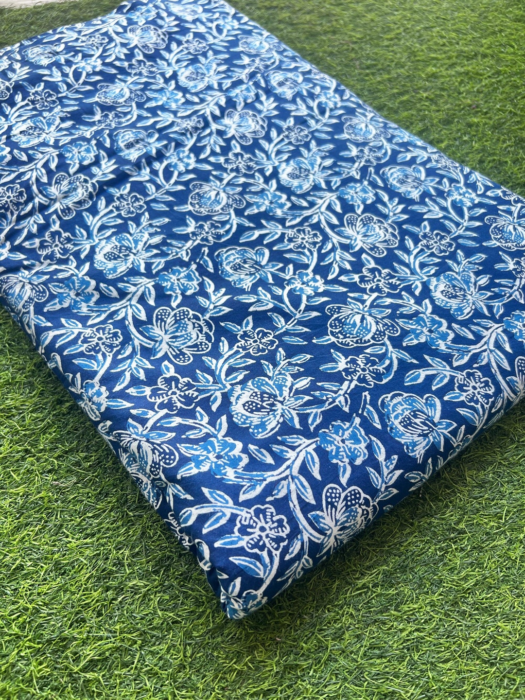Blau Indigo Blumiger Baumwollstoff: Indischer Blockprint, Meterware ...