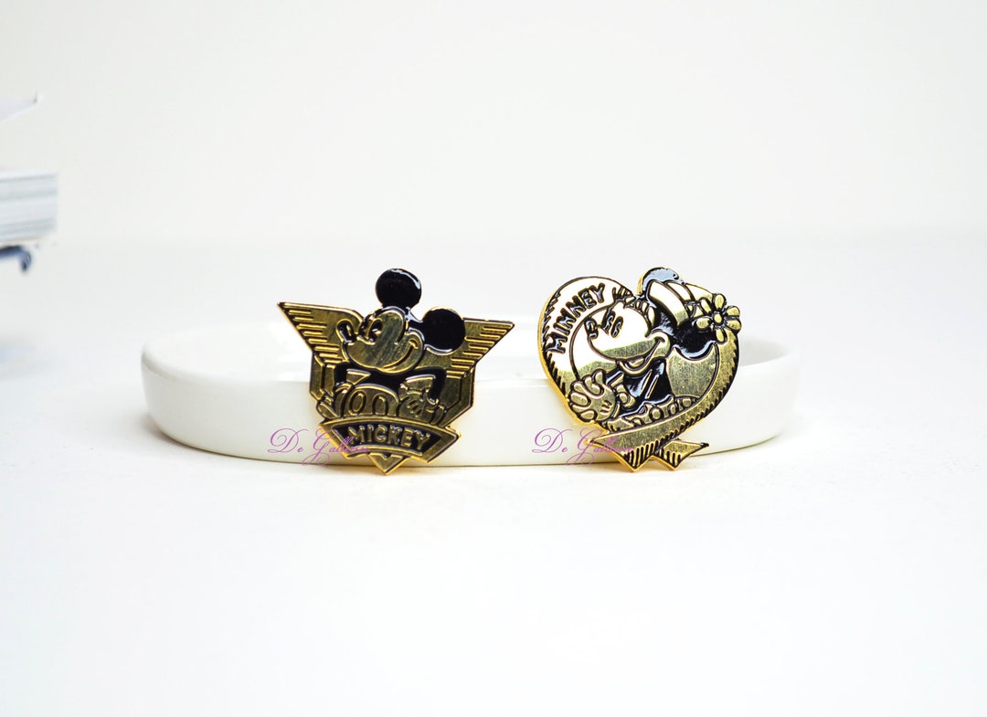 Walt Disney Mickey and Minnie High Quality Brand New Vintage Metal Tack ...