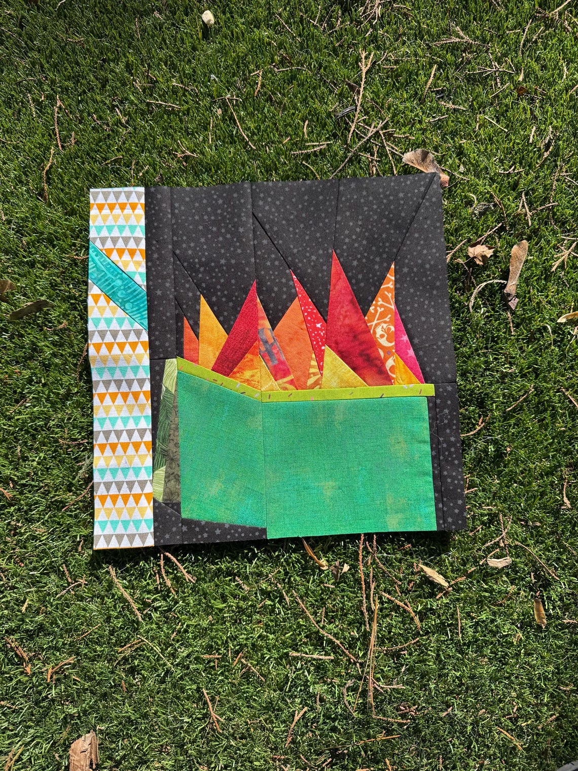 Dumpster Fire Bookcase Quilt Pattern FPP 10"x10" - Mix & Match - Etsy