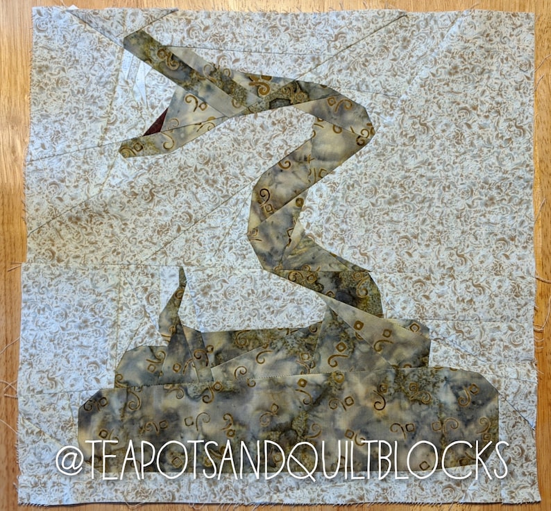 Snake Silhouette Paper Pieced Quilt Pattern Block - Etsy