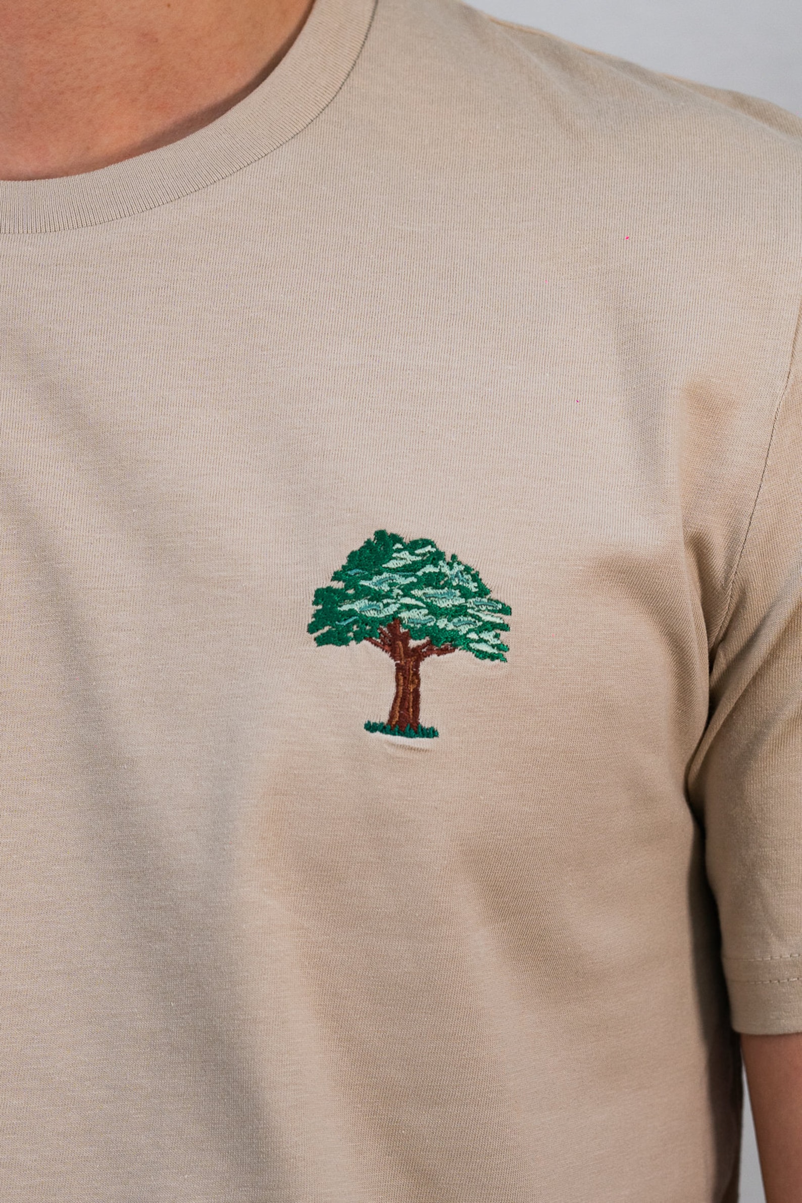 Unisex Oak Tree T-shirt - Etsy