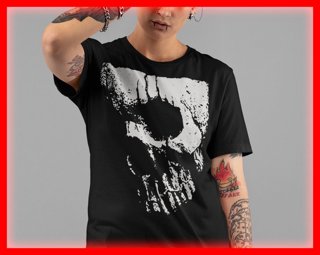 Gothic Skull T-shirt / Occult Outfit / Alternative Clothing / Graphic ...