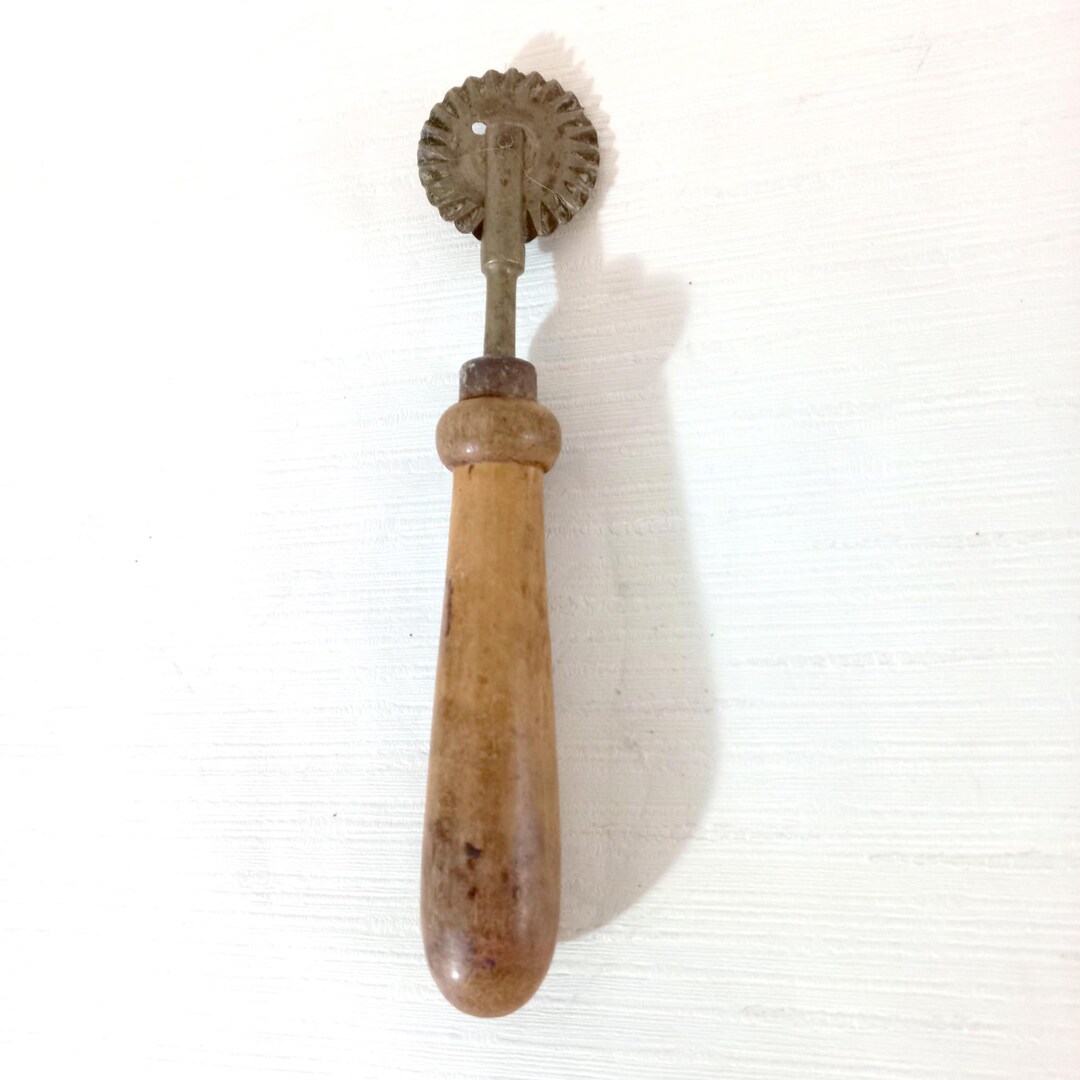 Very Old Wheel for Cutting Pasta in Brass and Wood. Vintage Pasta ...