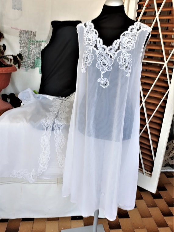 Luxury vintage lingerie Made in Italy Refined Peigno… - Gem