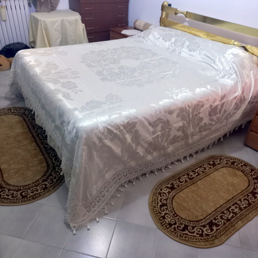 Brand New Precious Damask Bed Cover san Leucio Hand Woven Decorated ...