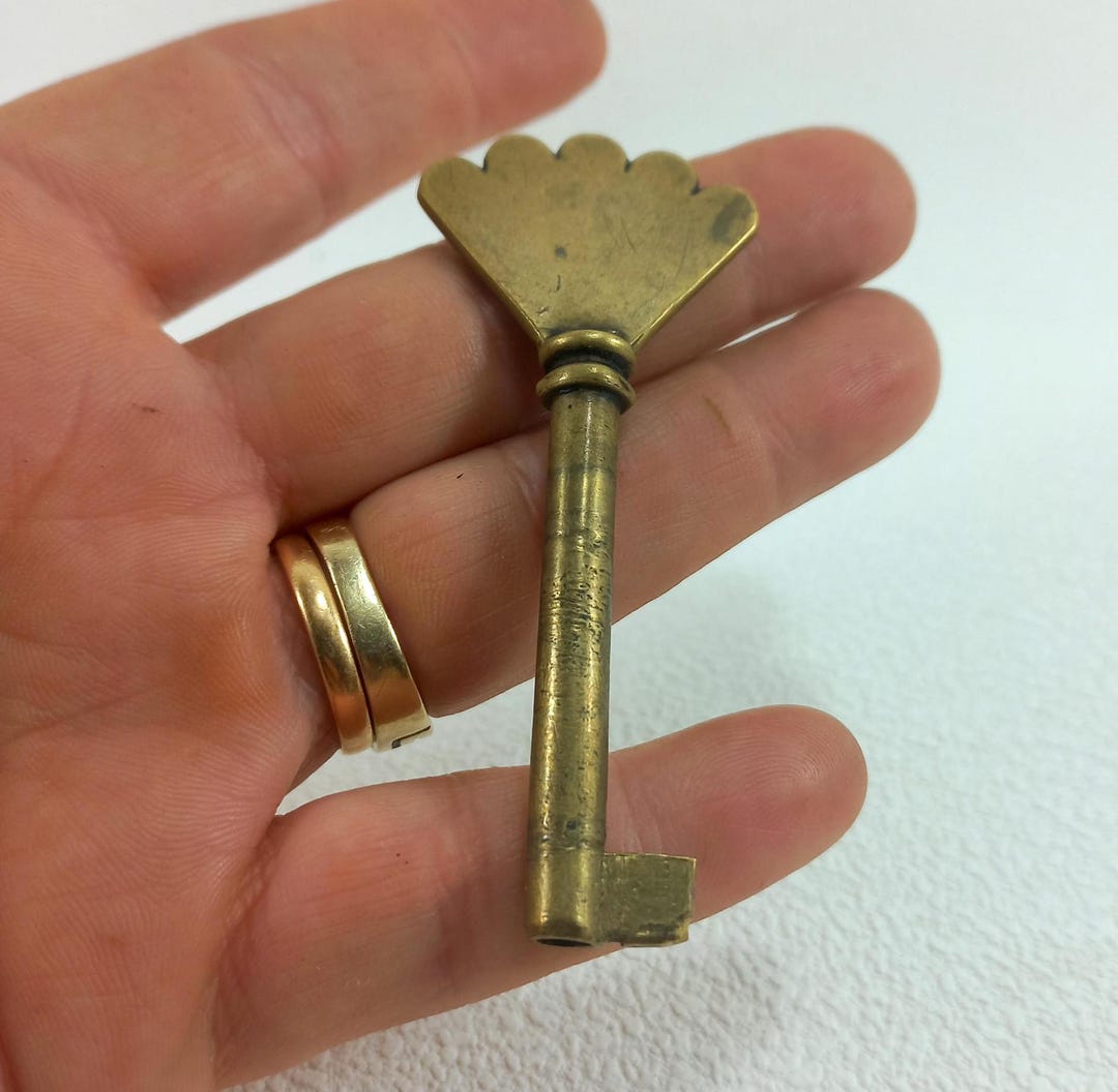Rare 1950s Vintage Italy Collectible Skeleton Key, Ornate, Patterned ...