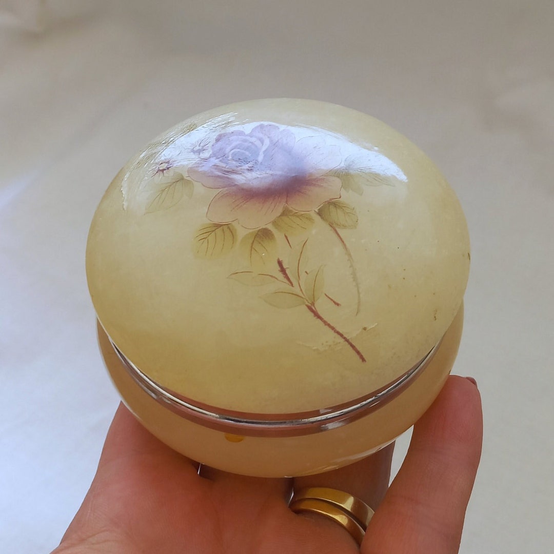 Vintage Italy Round Genuine Alabaster Box Hand Carved Vintage Alabaster ...