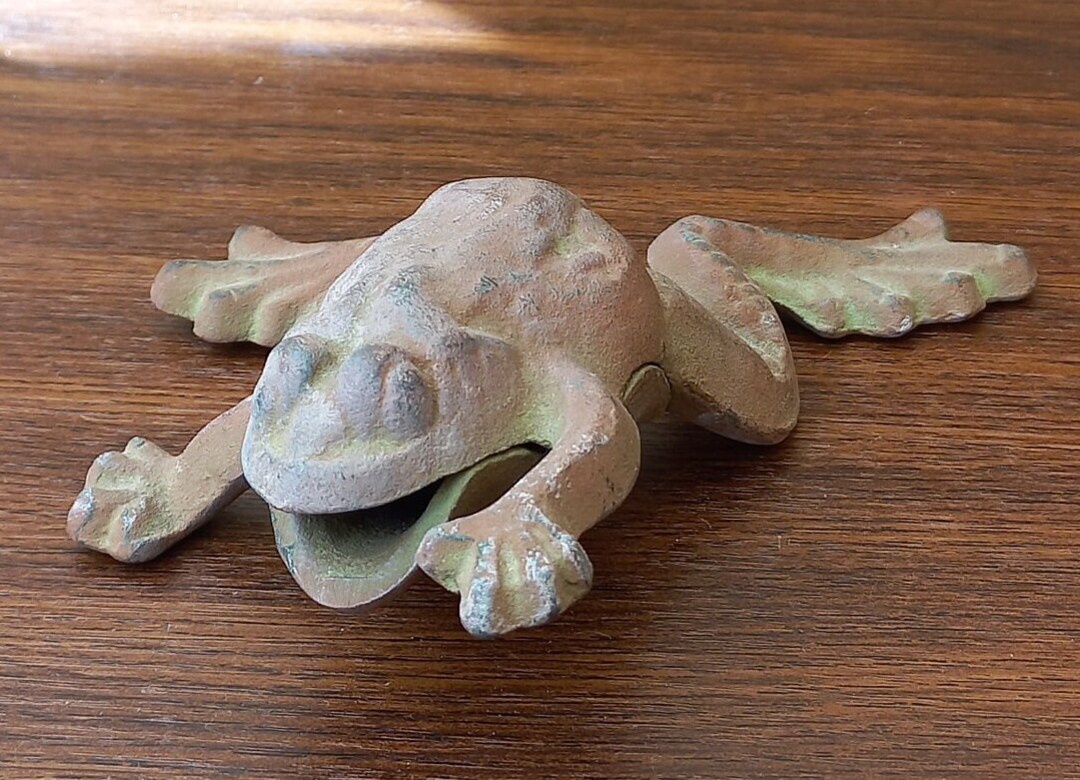 Rare Antique Large Cast Iron Frog Desk Paperweight Antique Cast Iron ...