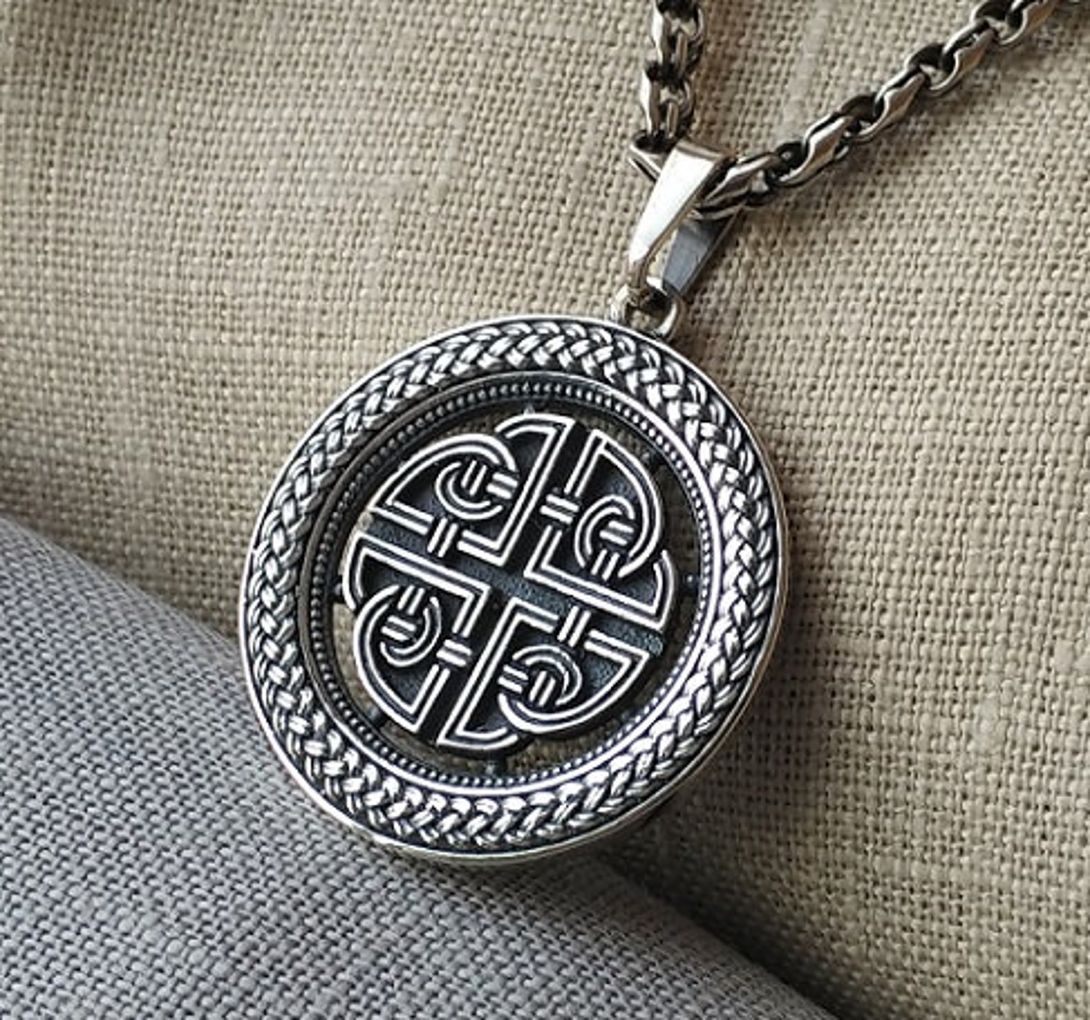 Viking Slavic Amulet Protection Knot. Nordic Style Handmade | Etsy