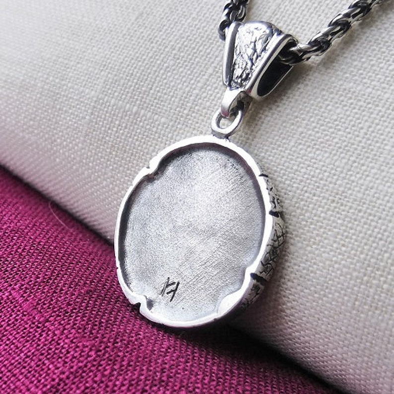 Kauna kano Rune on Oak Slice. Nordic Sacred Protection | Etsy