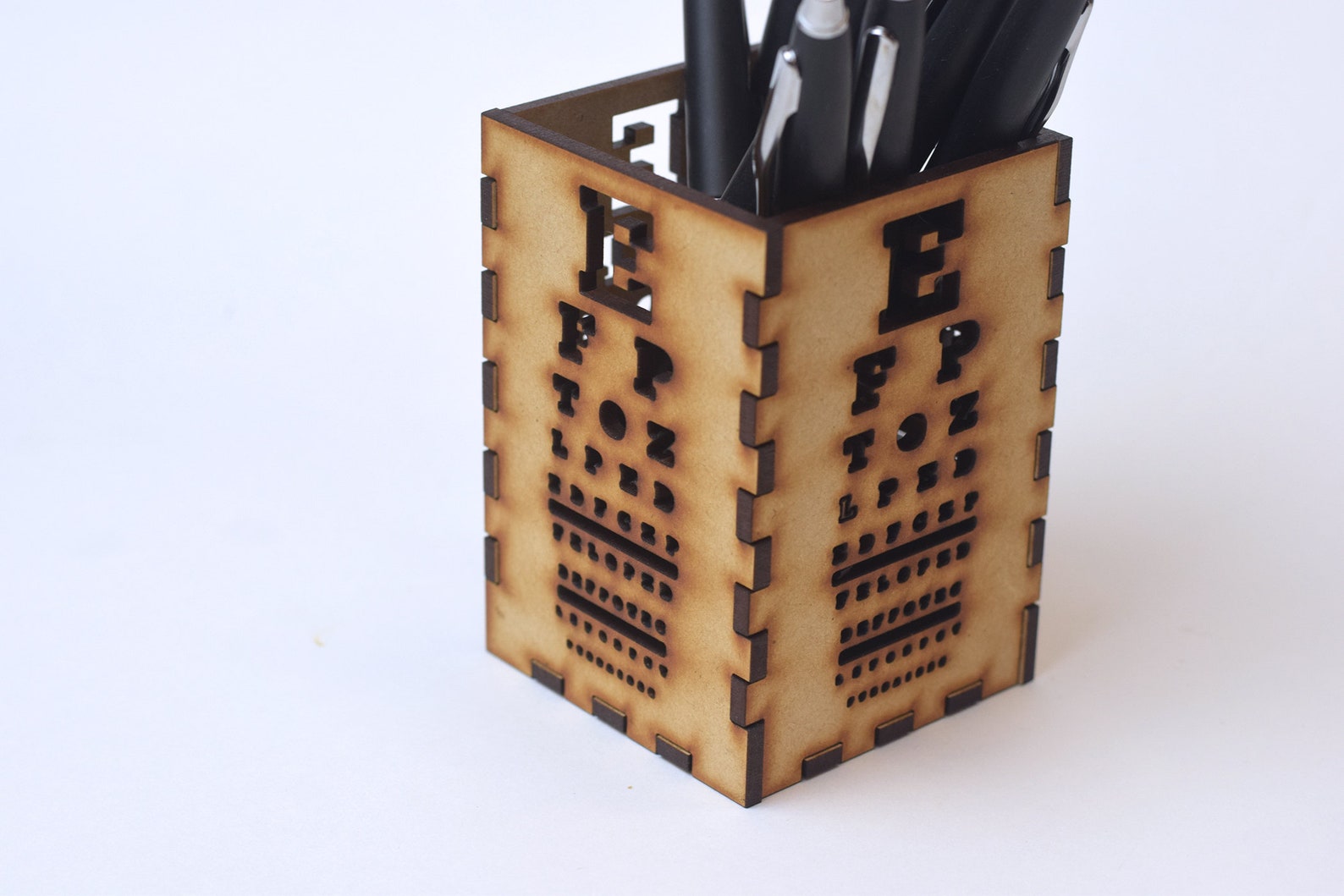 Wood Snellen Eye Chart Pen Holder Optometry Pen Holder - Etsy