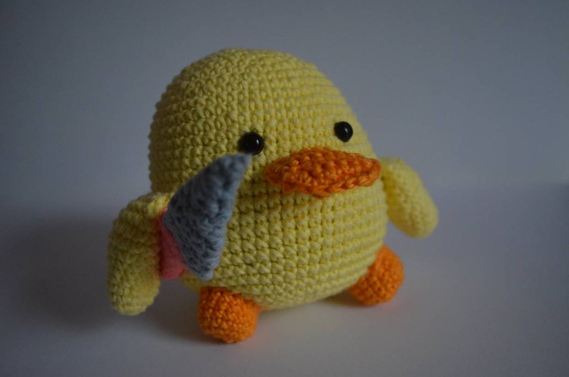 Pato meme con cuchillo Amigurumi - Etsy España