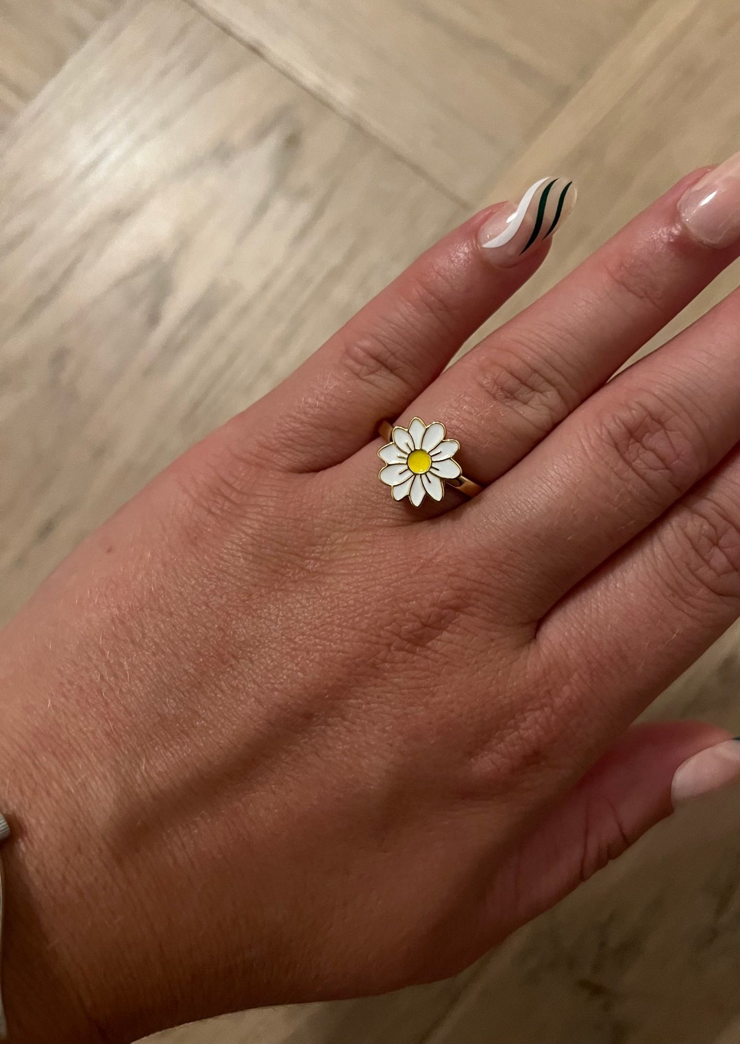 Resizable Daisy Anxiety Ring flower, Fidget Spinner Ring - Etsy