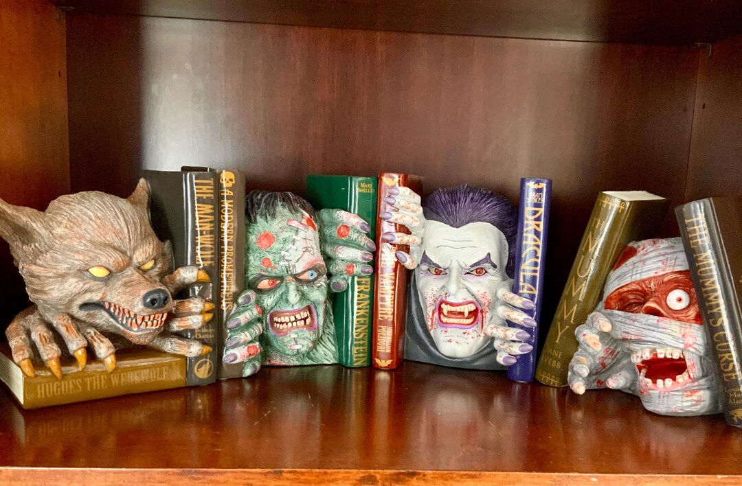 Horror Monster Bookend Set Creatures Of The Night The Mummy Wolfman