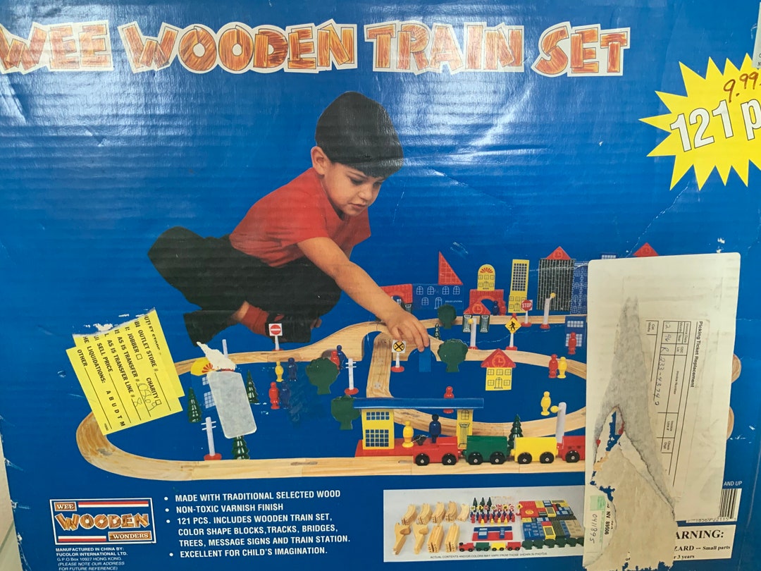 Vtg New Wooden Train by Wee Wooden Wonders Play Set Buildings Cars ...