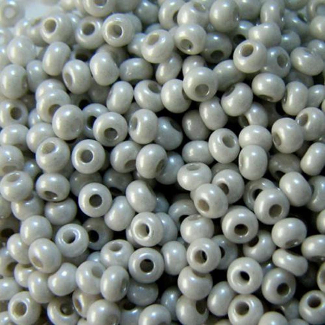 16249 Preciosa Seed Beads 10/0 Round Rocailles Shell Beige 10gram ...