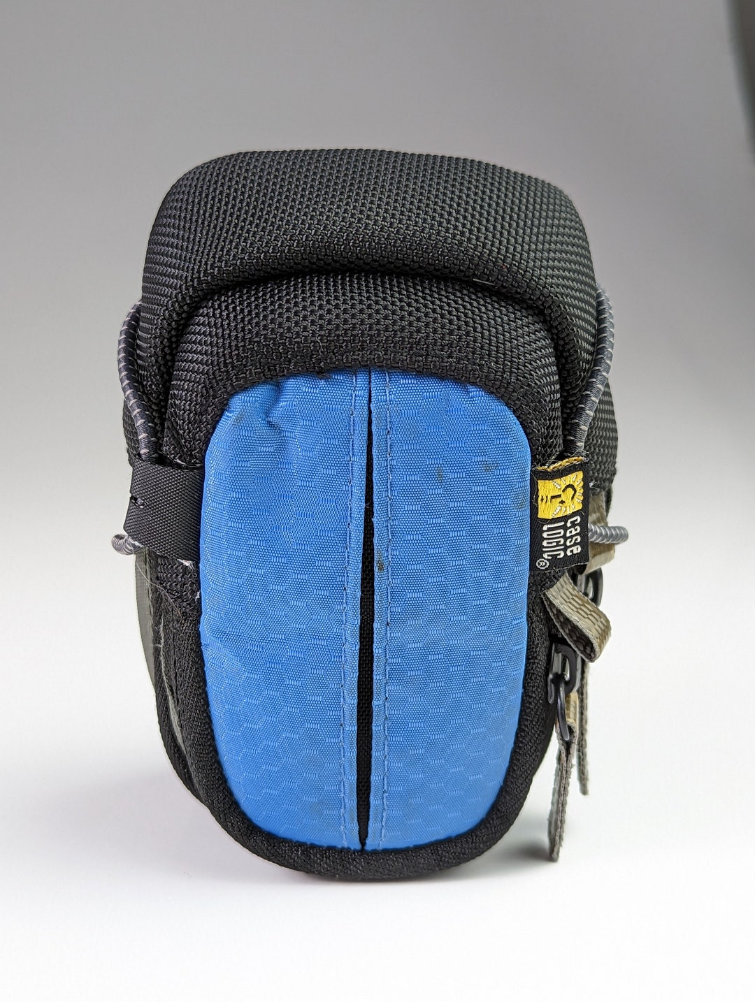 Vintage Case Logic Camera Bag Travel Case for Digital Cameras Belt ...