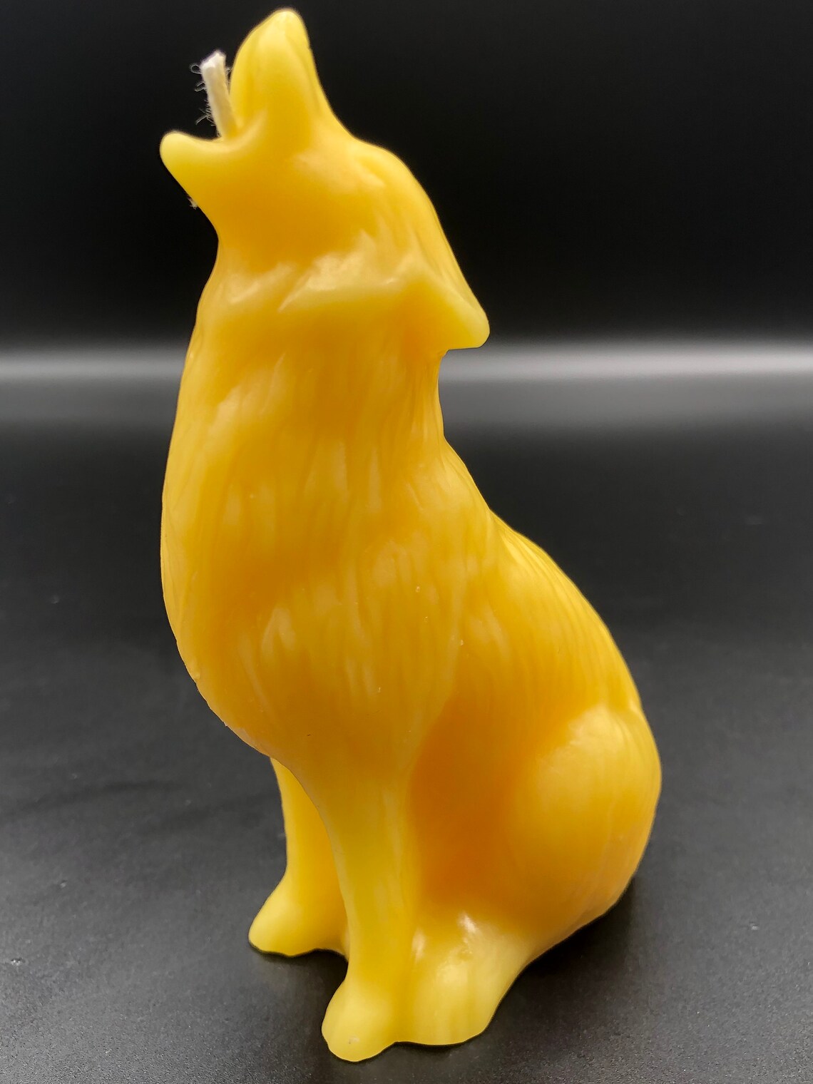 Wolf Beeswax Candle / Howling Wolf Candle / Spirit Guide Gifts - Etsy