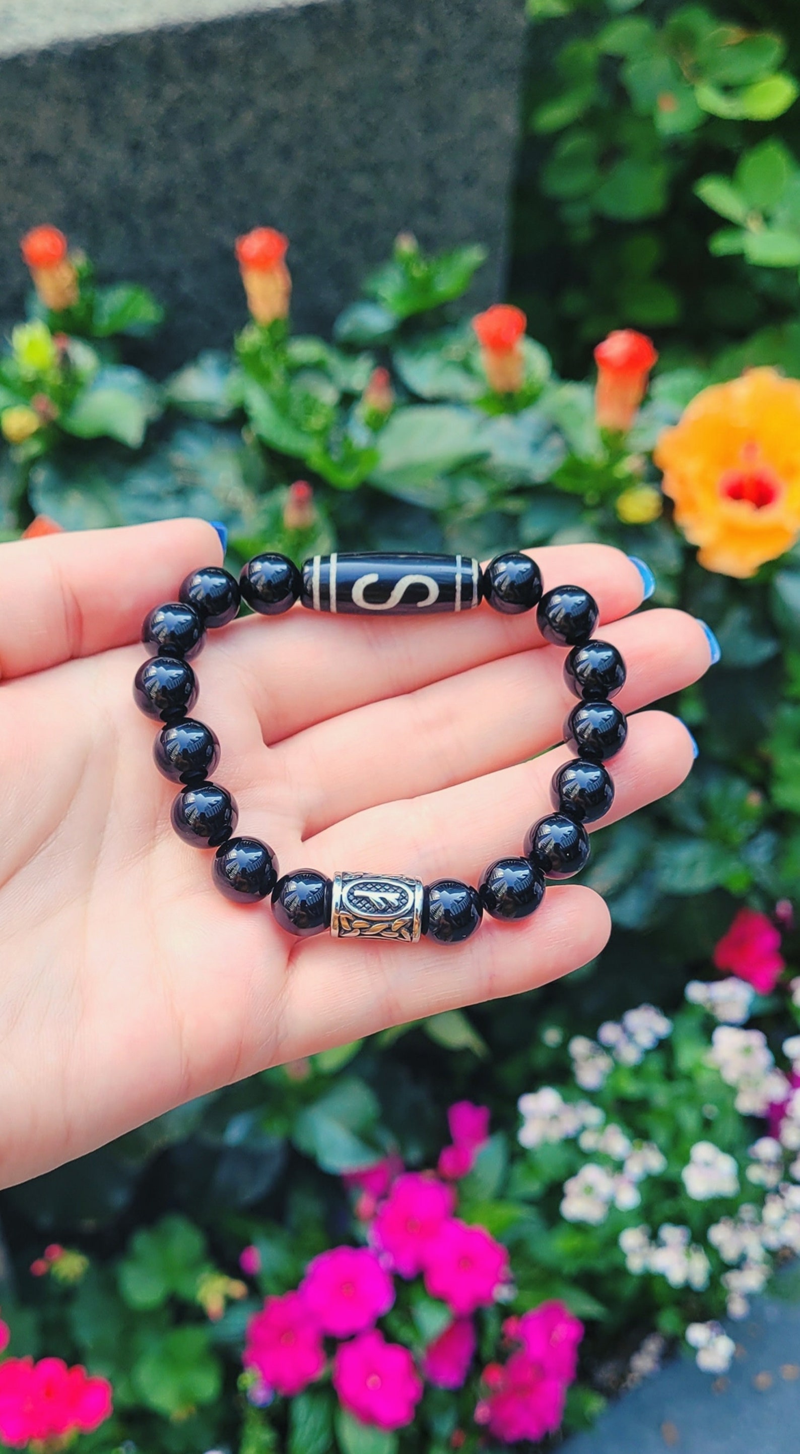 Tibetan Dzi S Money Hook Feng Shui Bracelet, Black Onyx & Rune Fehu ...