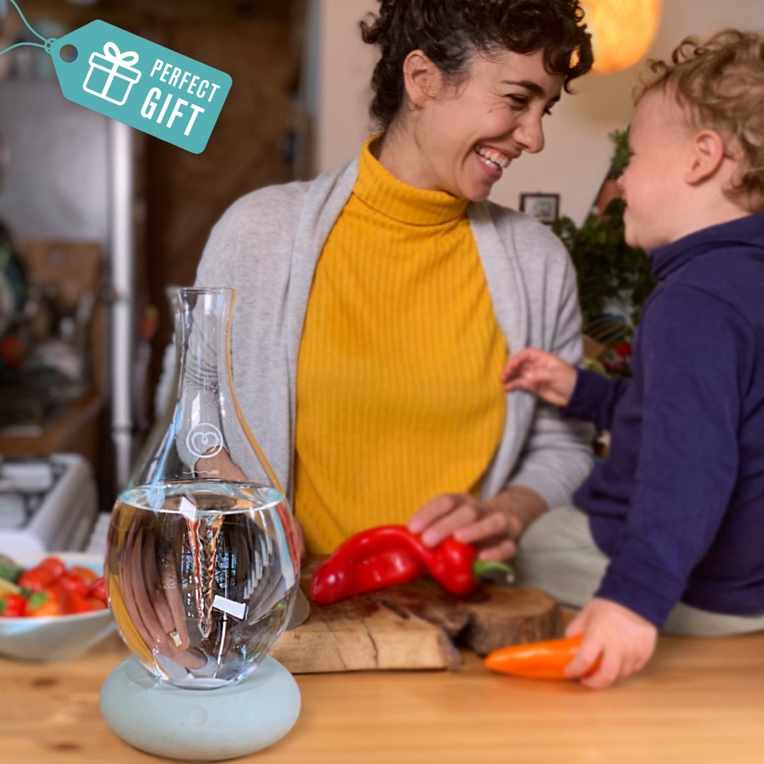 MAYU Swirl Structured Water Pitcher With Innovative Vortex Technology ...