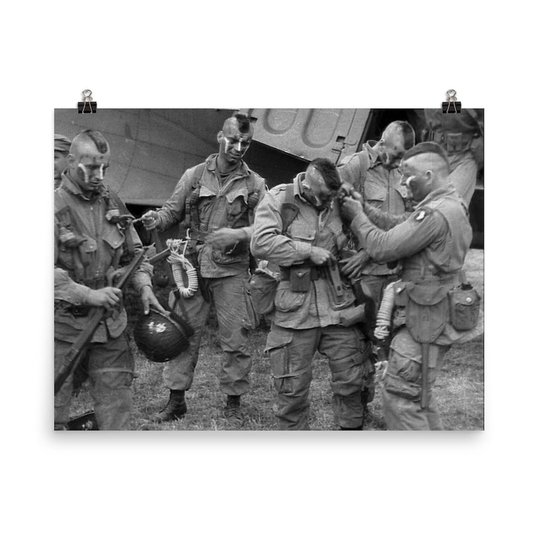 101st Airborne D-day Poster: Filthy Thirteen WWII Wall Art - Etsy