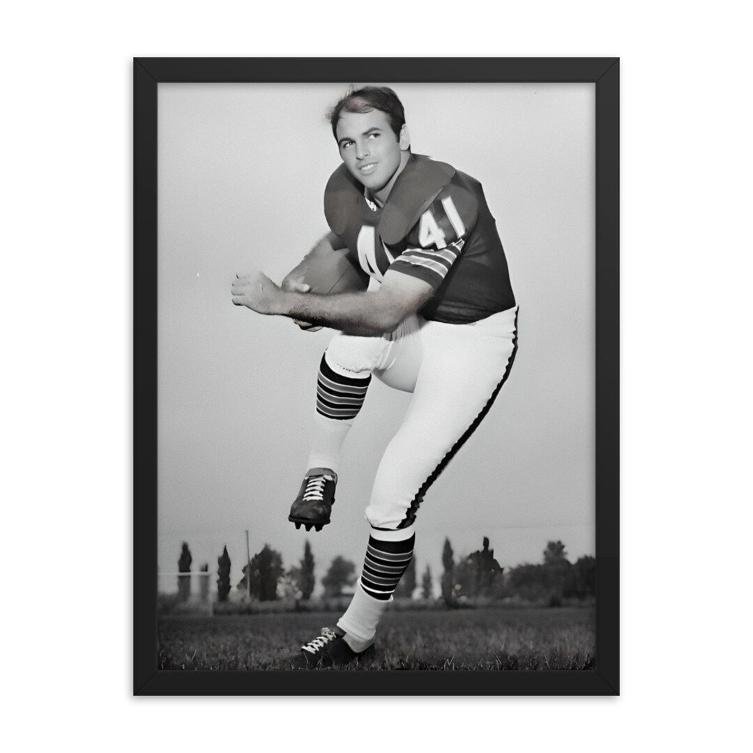 Brian Piccolo Framed Print - Etsy